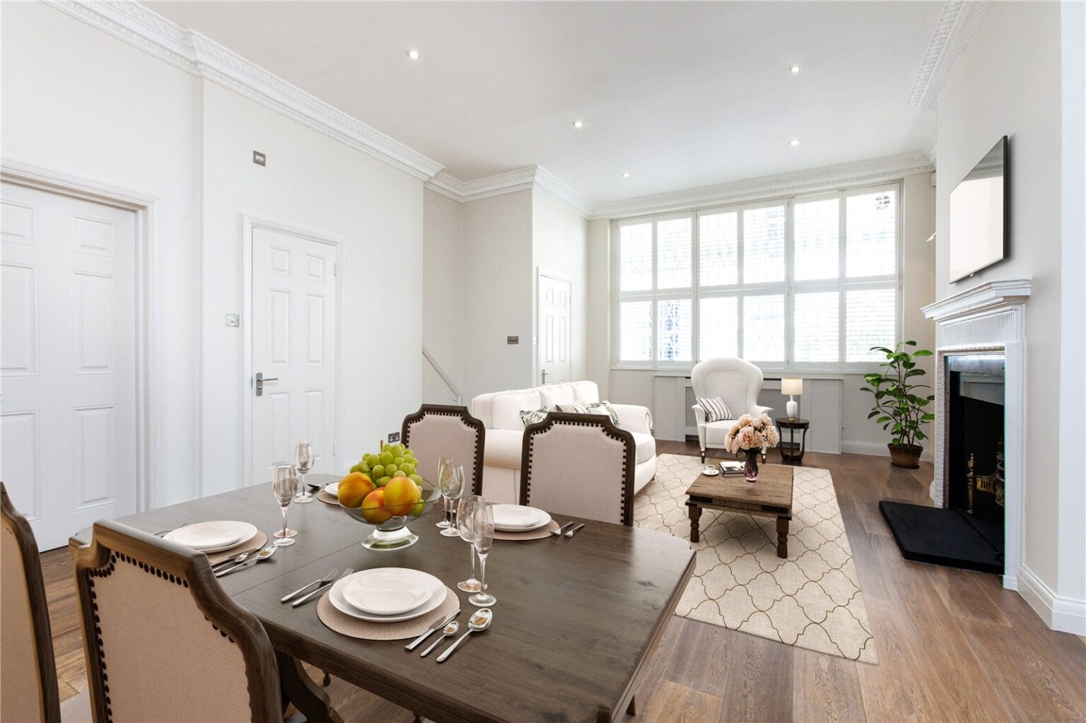 Discover Queen's Gate Place Mews, Kensington, London, SW7 5BG