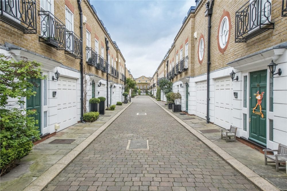 Discover Farrier Walk, West Brompton, London, SW10