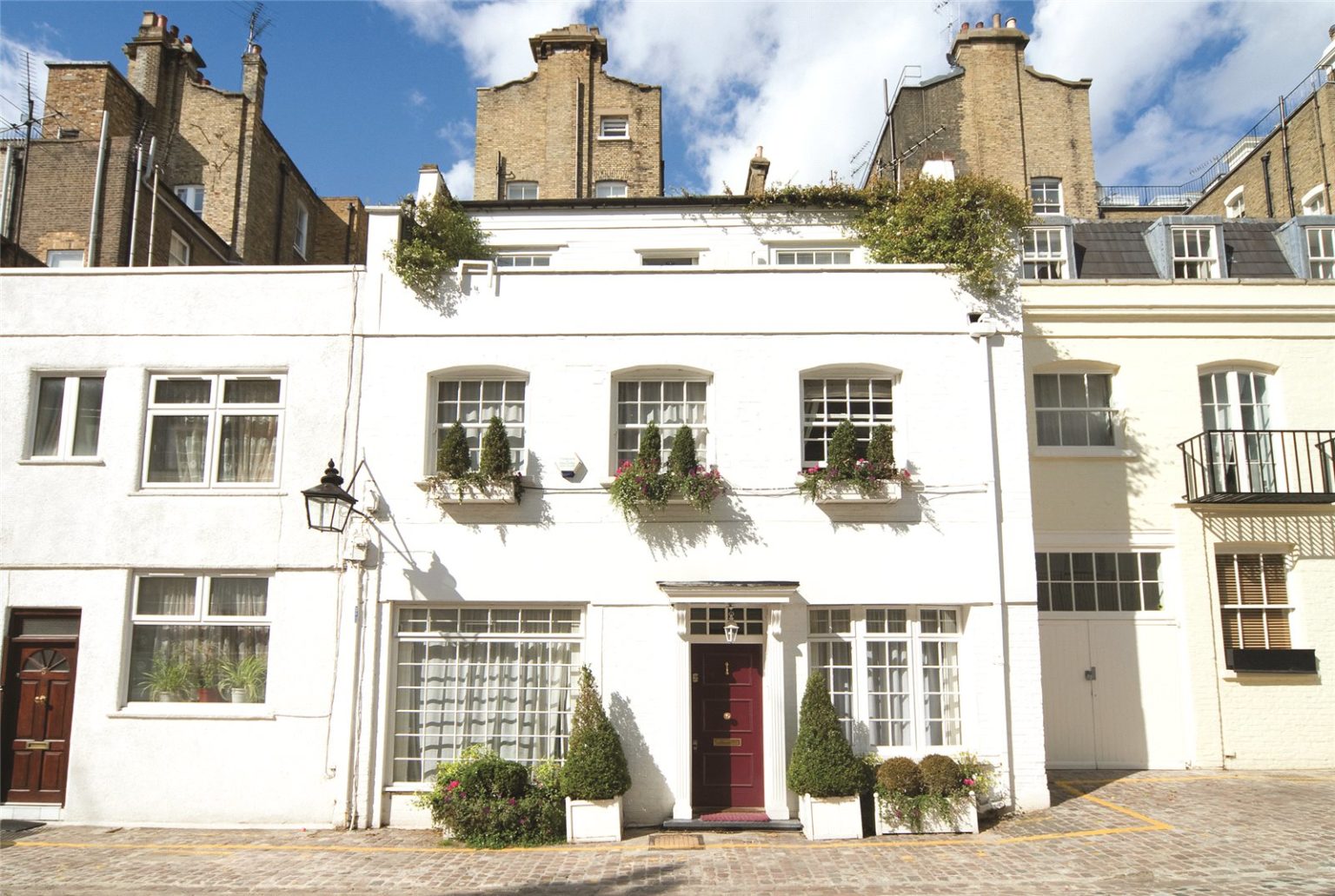 Discover Petersham Place, Kensington, London, SW7