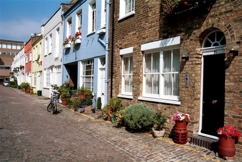 Discover Princes Gate Mews, Kensington, London, SW7