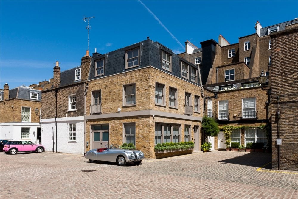 Discover Queen's Gate Place Mews, Kensington, London, SW7 5BG