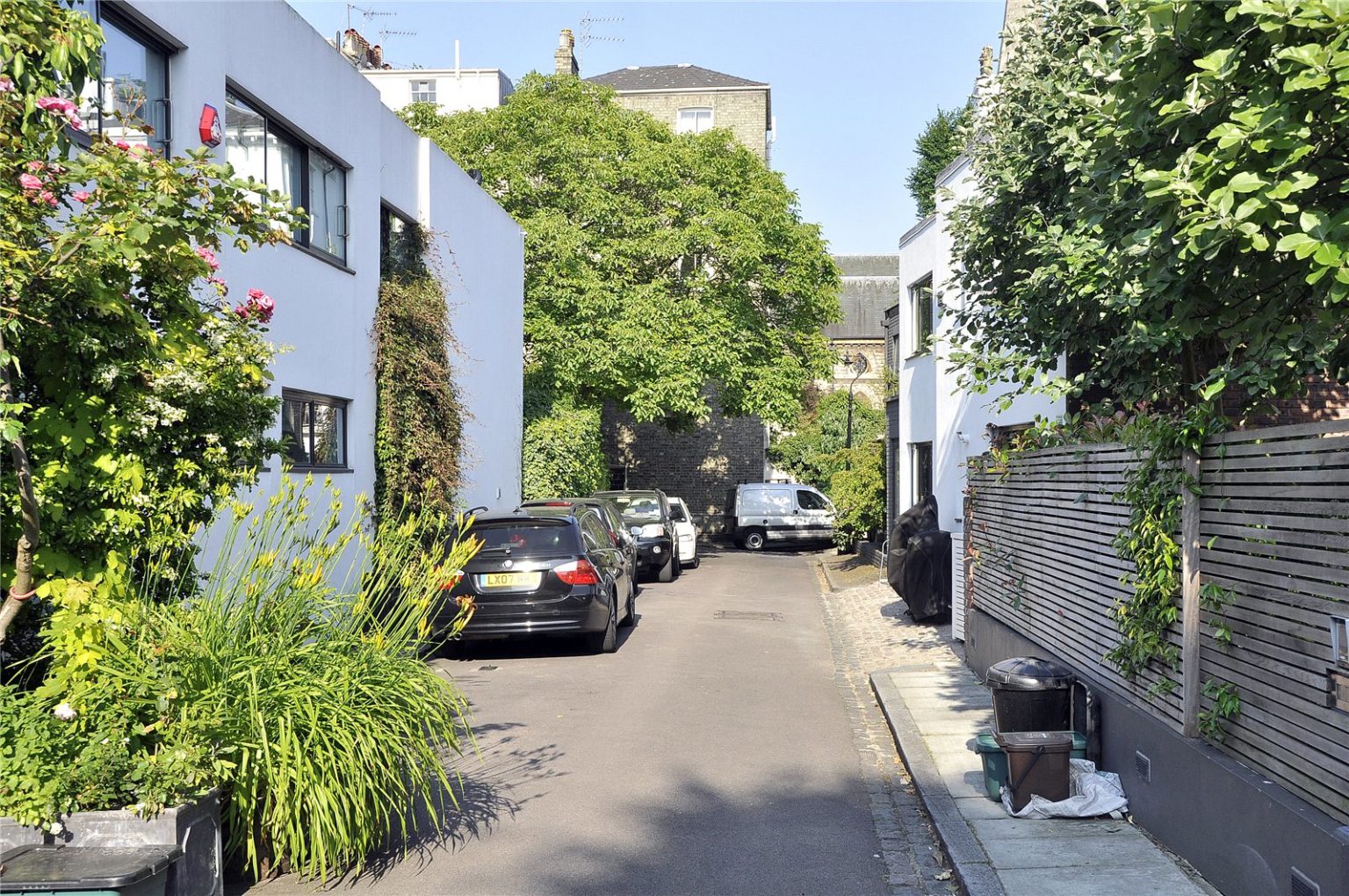 Discover Albert Terrace Mews, Primrose Hill, London, NW1