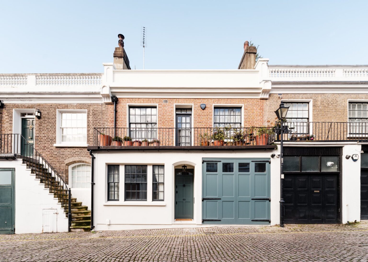 Mews House Guide | What Is A Mews?